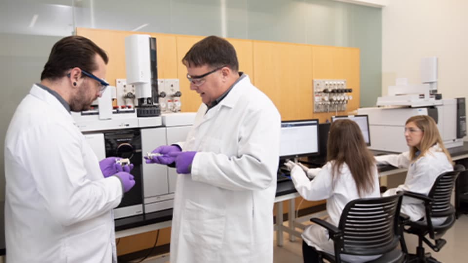 土壌中の半揮発性有機化合物（SVOC）の分析 | アジレント・テクノロジー